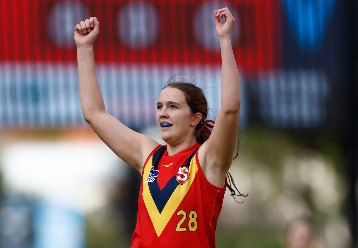 Sandgropers storm to win over Suns at AFLW U16s - Aussie Rules Rookie ...