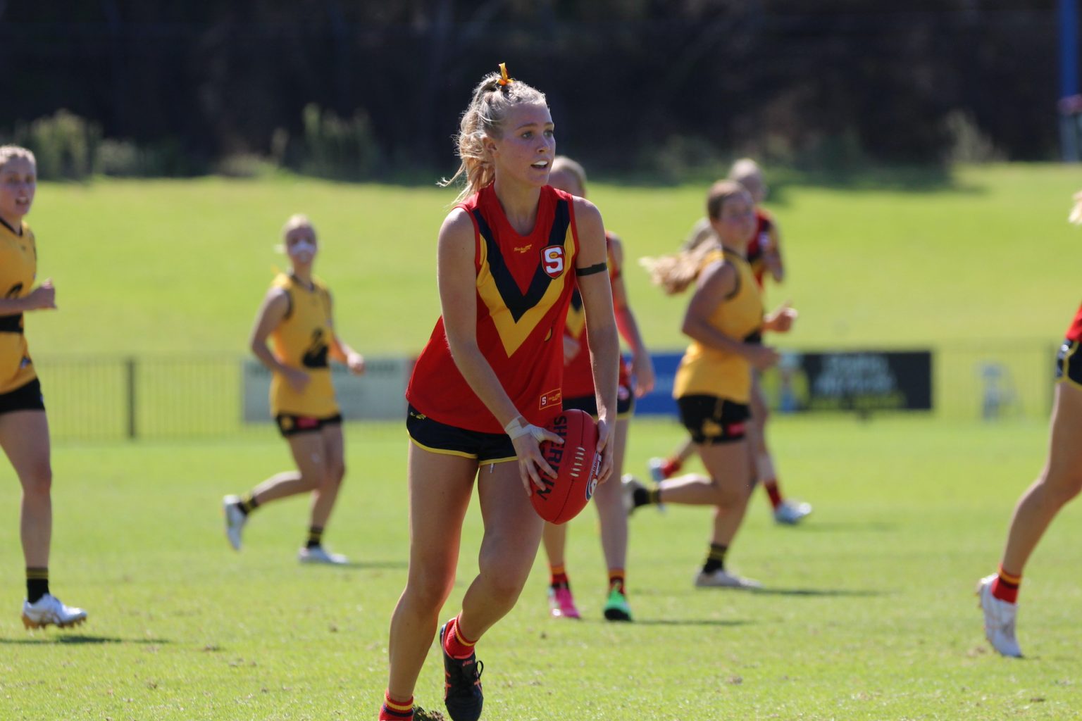 SANFLW Player Focus: Violet Patterson (Glenelg) - Aussie Rules Rookie ...