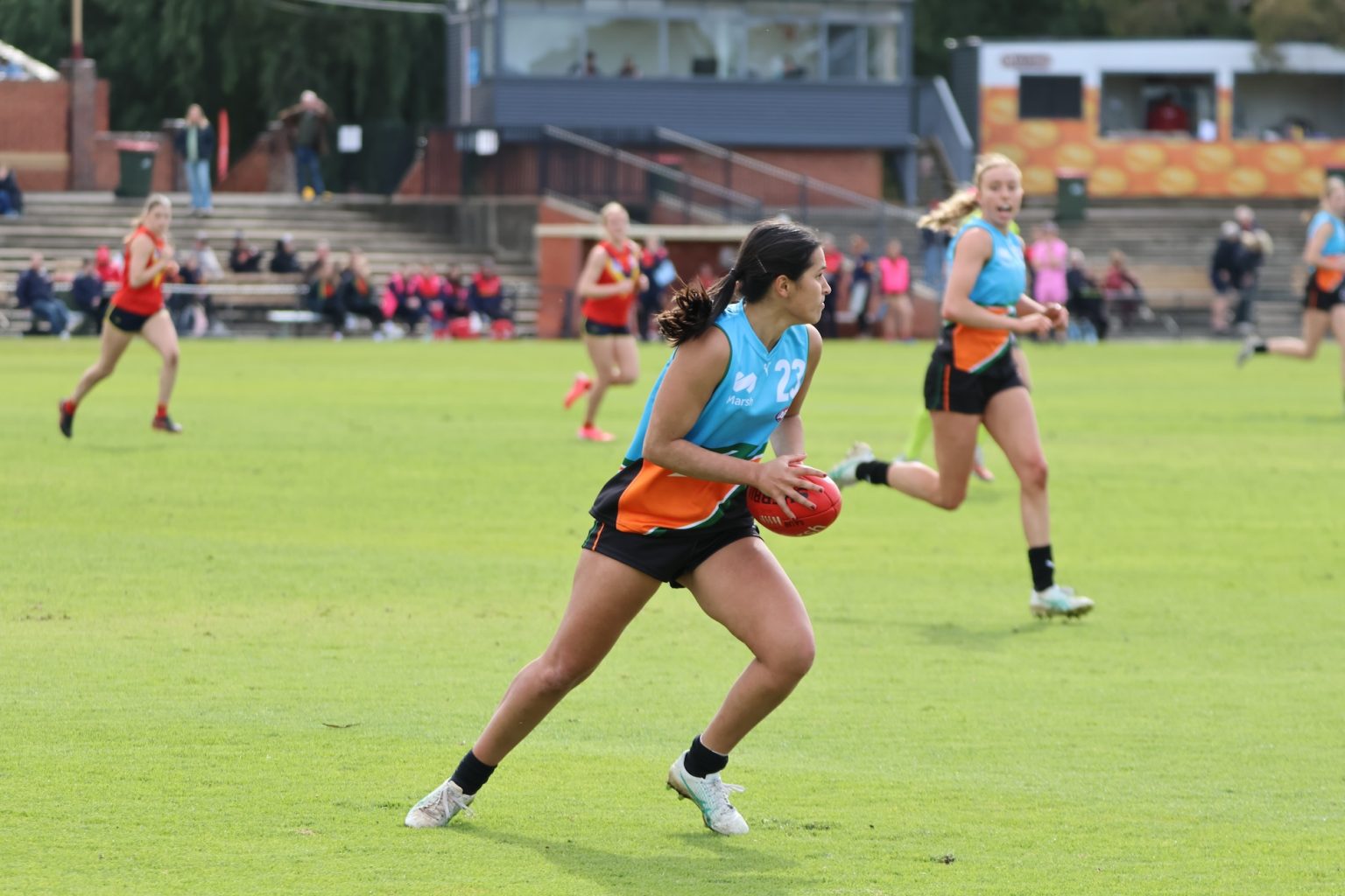 Reigning champs flex muscles in impressive win - Aussie Rules Rookie Me ...