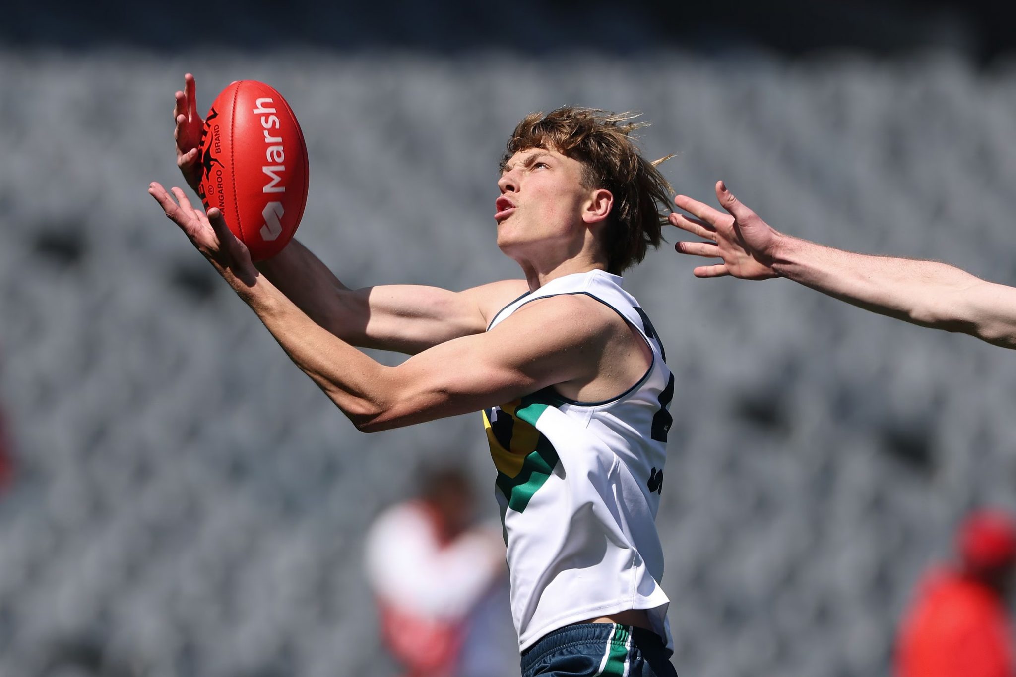 Star Turn: Hurricane Hetherton arrives in Futures trial - Aussie Rules ...